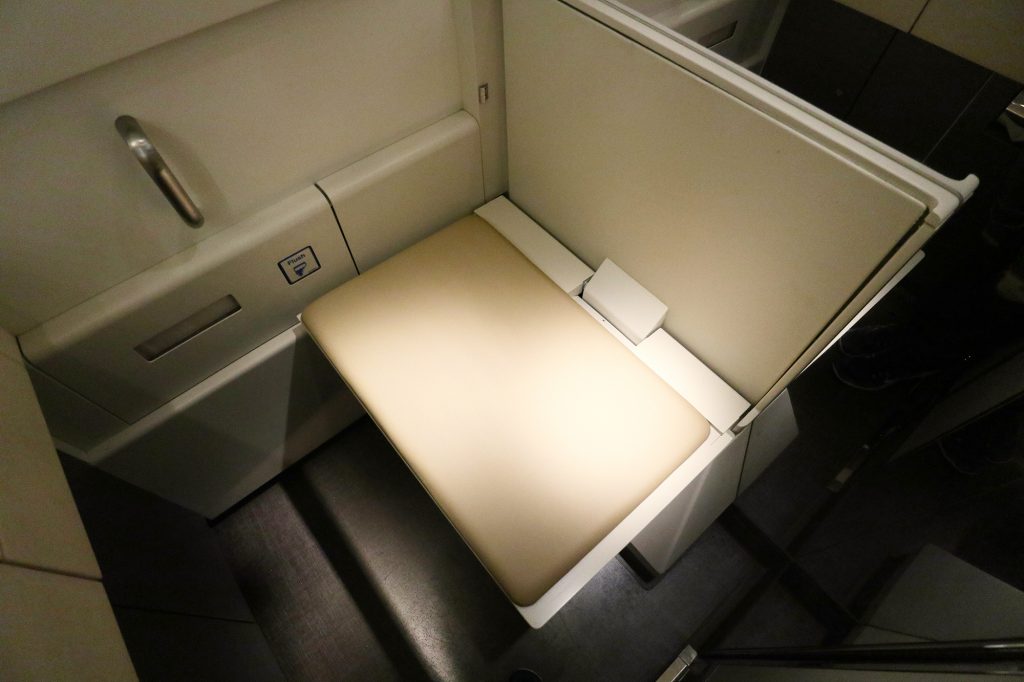 Review: Singapore Airlines 777-300ER First Class - Mainly Miles