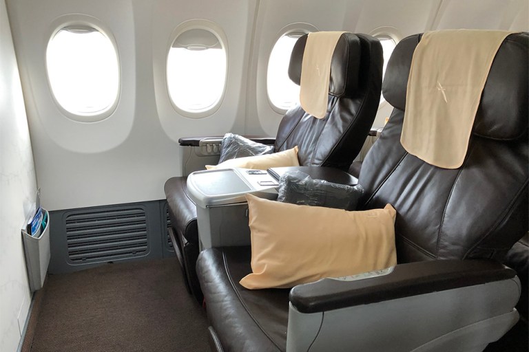 Singapore Airlines launching Boeing 737-800 services in March 2021 ...
