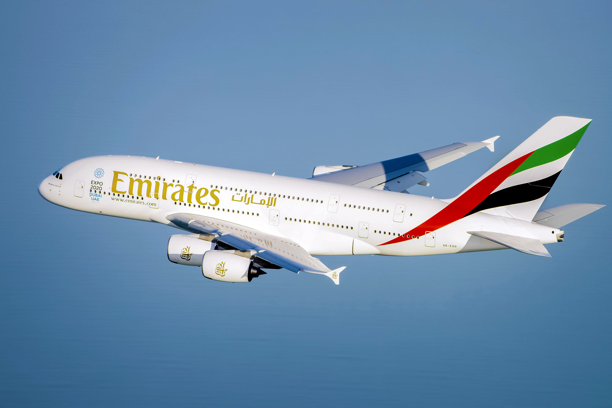 Emirates brings A380s back to Singapore, reopens Changi T1 lounge ...