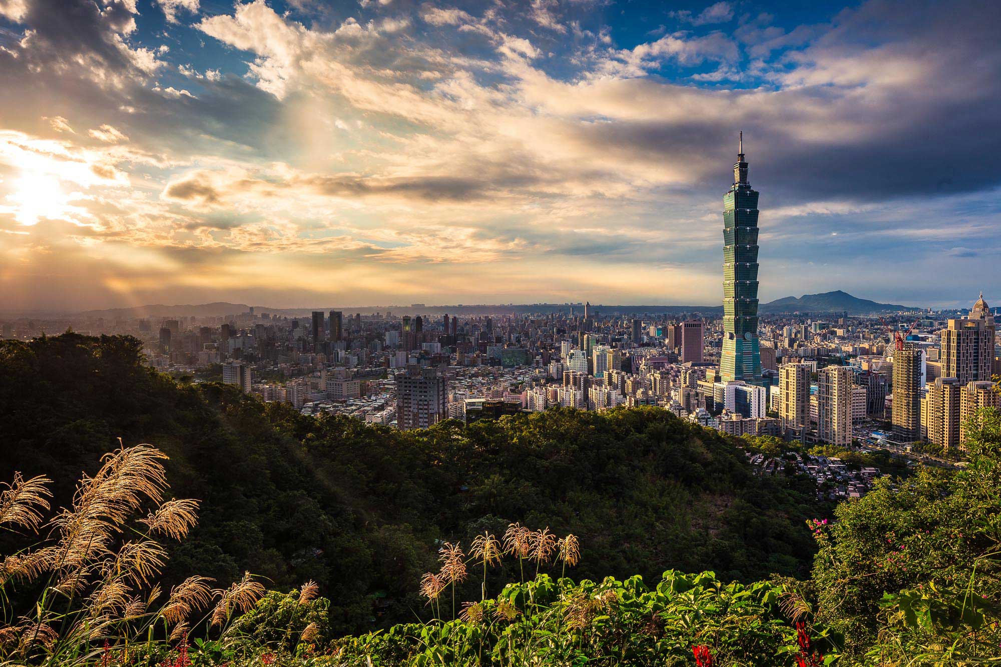 Taiwan plans reopening to tourists without quarantine from 13 October ...