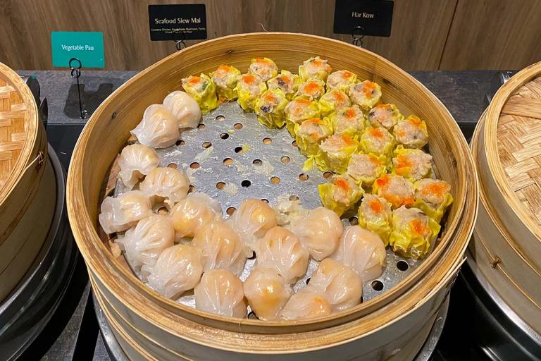 Review: Singapore Airlines KrisFlyer Gold Lounge Changi T2 - Mainly Miles