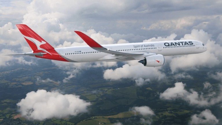 Qantas reveals brand new Airbus A350 First and Business Class seats ...