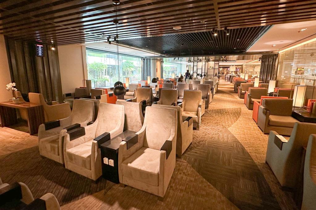 Singapore Airport Lounges Sleeping at Paula Barnhart blog