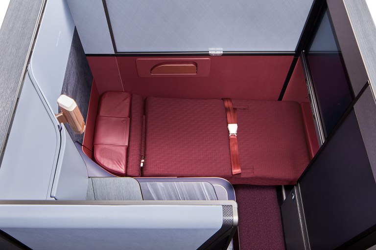 Japan Airlines reveals new First and Business Class for A350-1000s ...