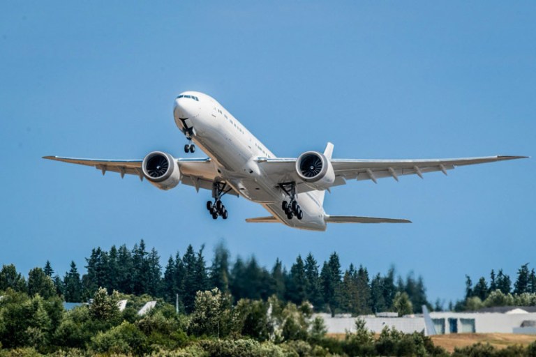 First Singapore Airlines Boeing 777-9 makes maiden test flight - Mainly ...