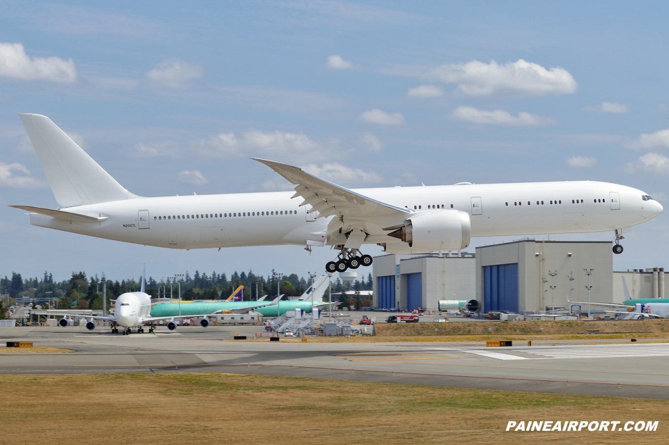 First Singapore Airlines Boeing 777-9 makes maiden test flight - Mainly ...