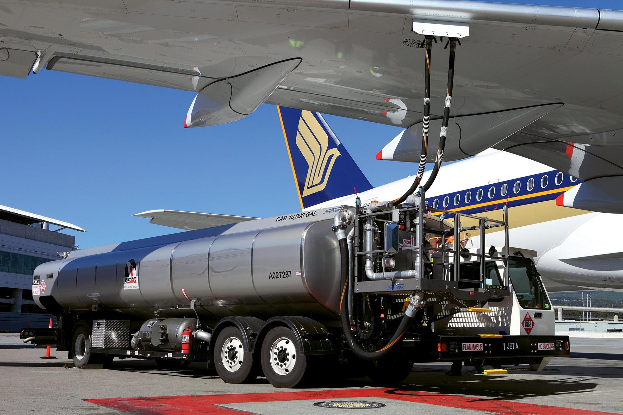Singapore postpones 'SAF tax', as jet fuel prices more than double ...